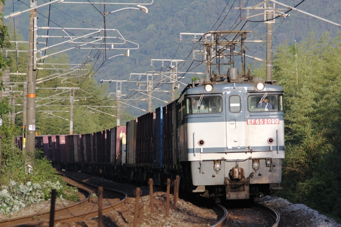 EF65-1090（→2090） (新)- 特集：21世紀になっても活躍する標準直流電気機関車「EF65形」